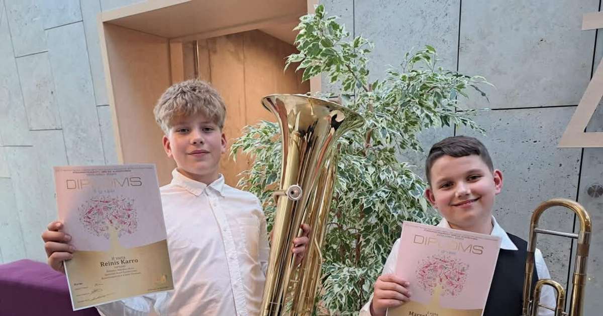 Iegūst augstas vietas pūšaminstrumentu spēles konkursā | Dobelniekiem.lv